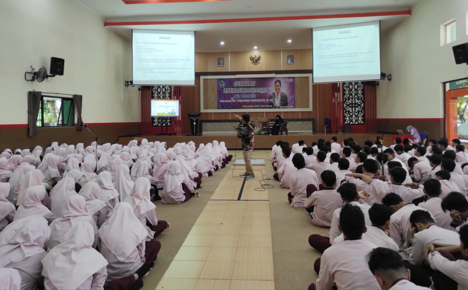 MAN 2 Kota Malang, Hadirkan Dr. Tjahjono Widiyanto Untuk Gerakan ...